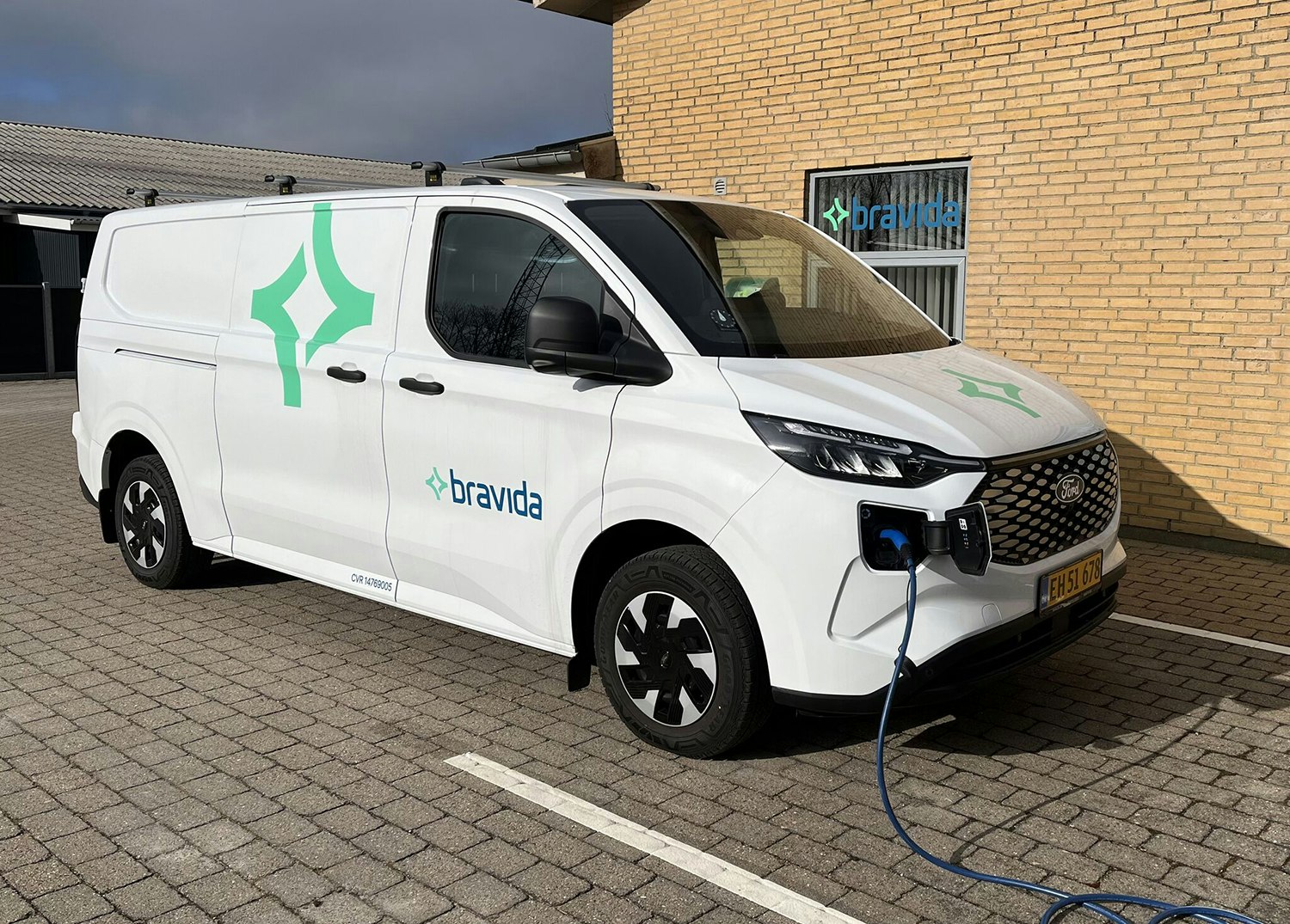 Stor dansk entreprenør køber 300 elvarebiler | bilmagasinet.dk