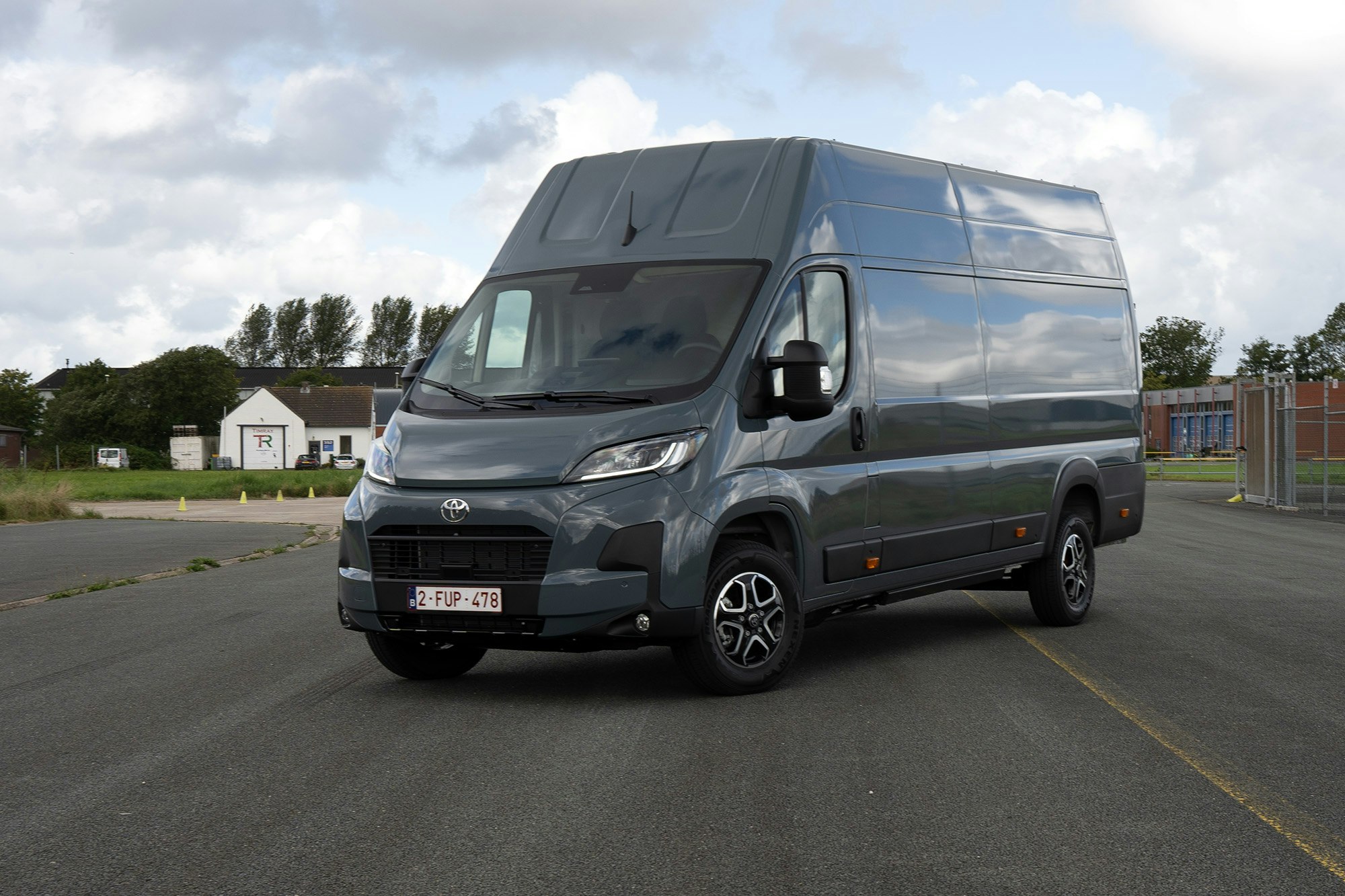 Toyota ProAce Max - test, pris & anmeldelse (2024) | bilmagasinet.dk