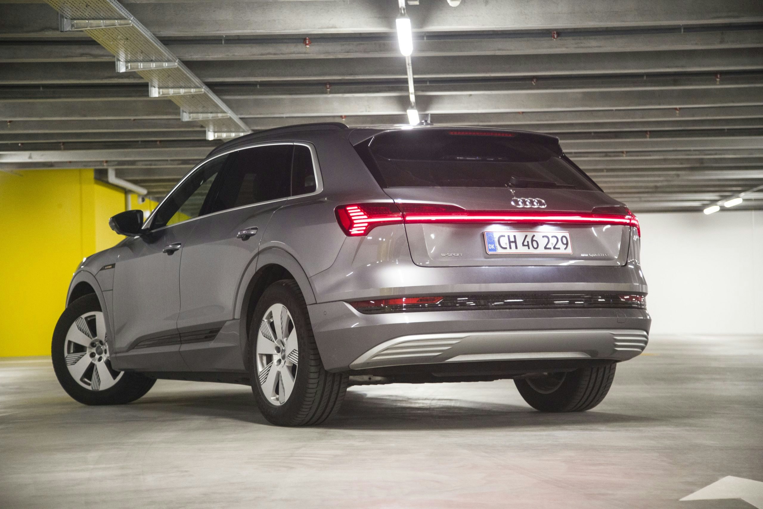 Audi e-tron 55 quattro | Vi testkører den i DK | bilmagasinet.dk