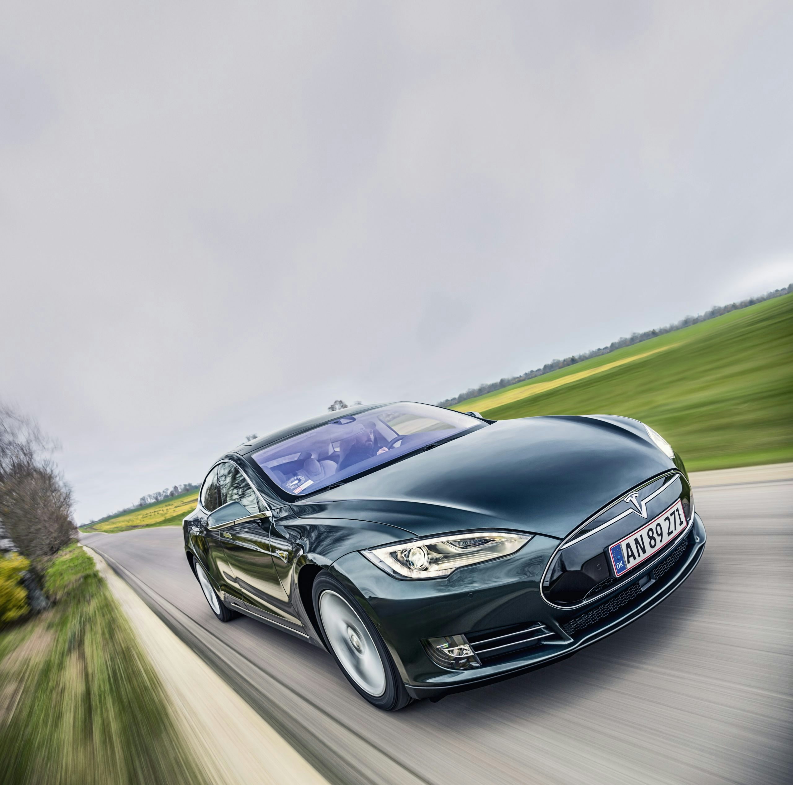 Tesla med ny basismodel | bilmagasinet.dk