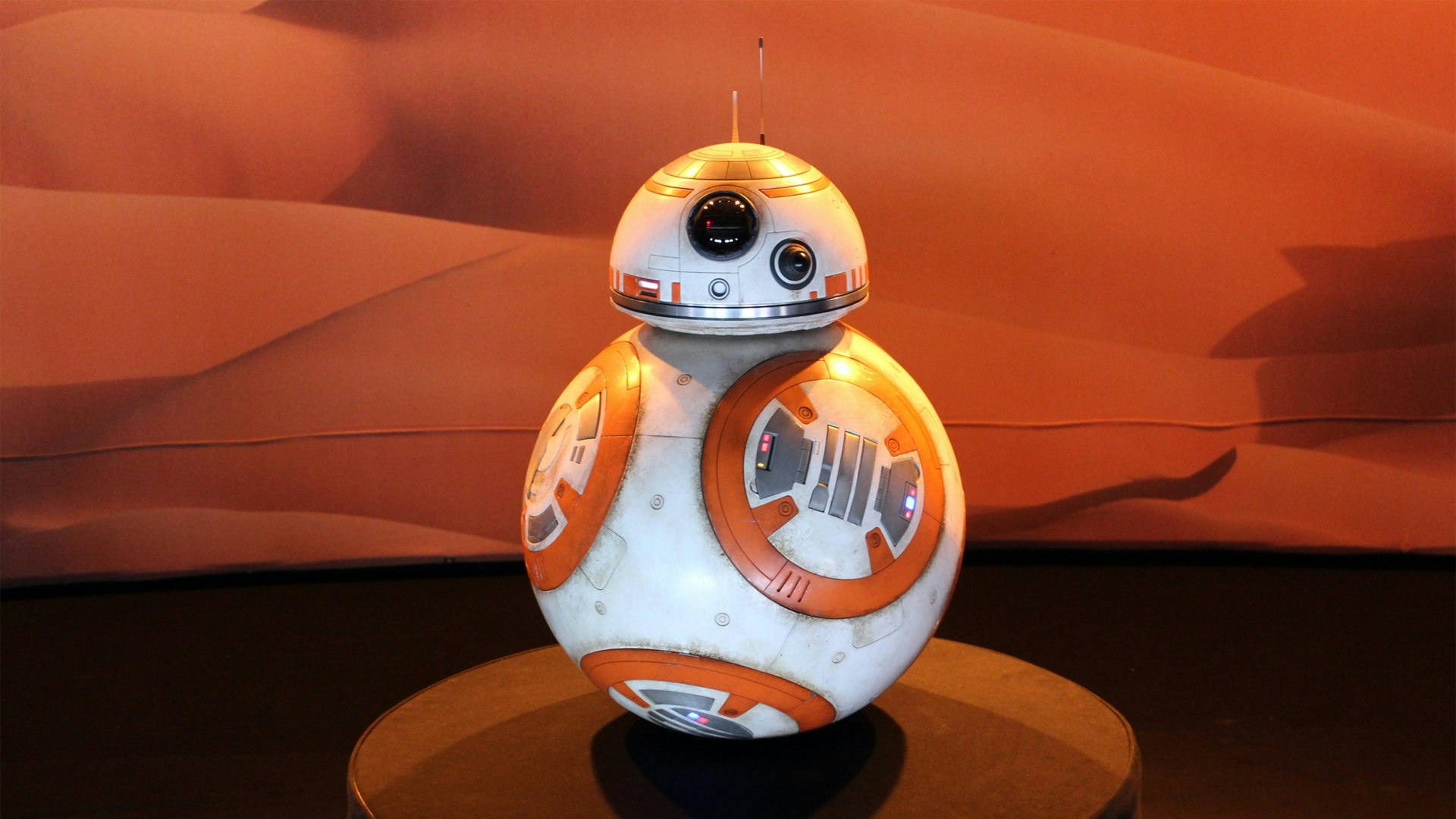 Nu kan du købe BB-8 – den sødeste Star Wars-robot | bobedre.dk