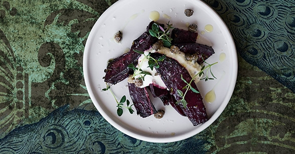 Vegetarisk forret med bagte rødbeder | bobedre.dk