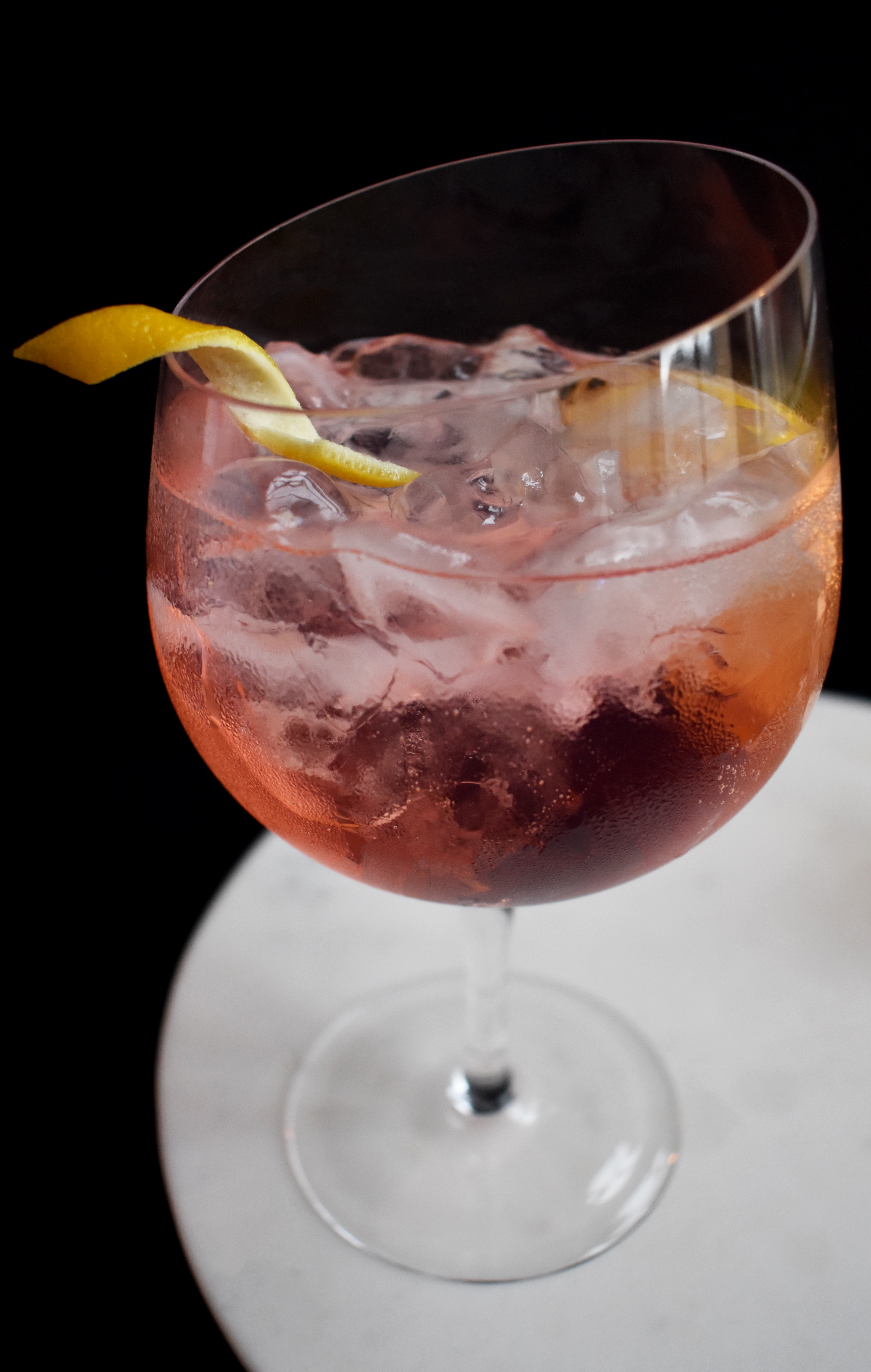 Forfriskende rosé Gin & Tonic | bobedre.dk