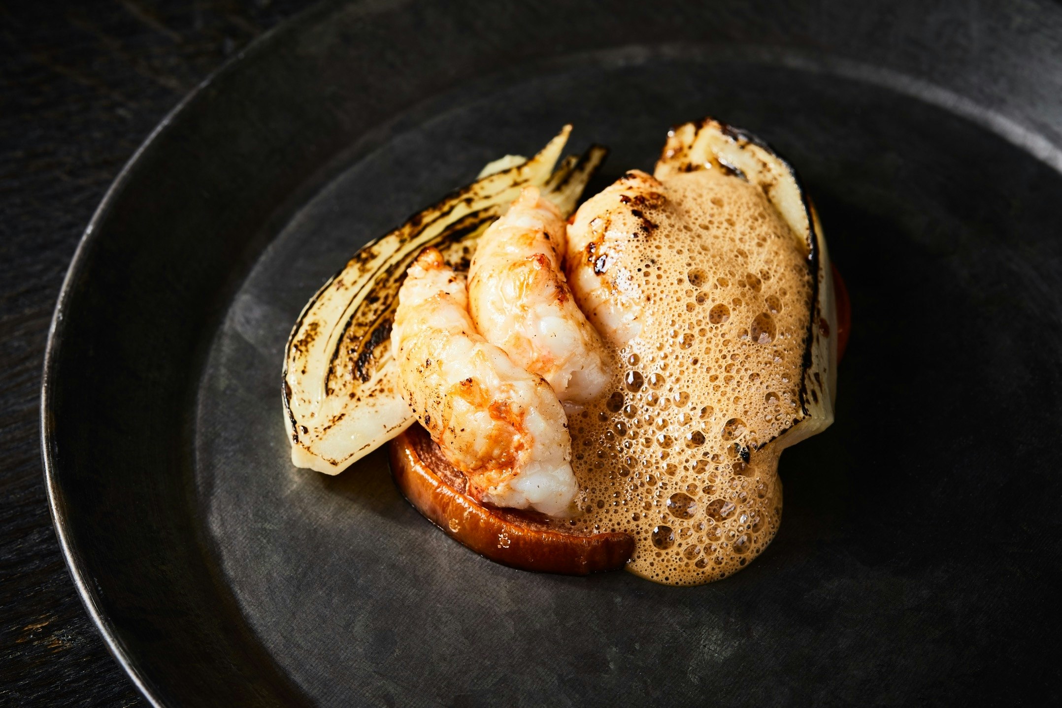 Jomfruhummer med fennikel og hummerbisque | bobedre.dk