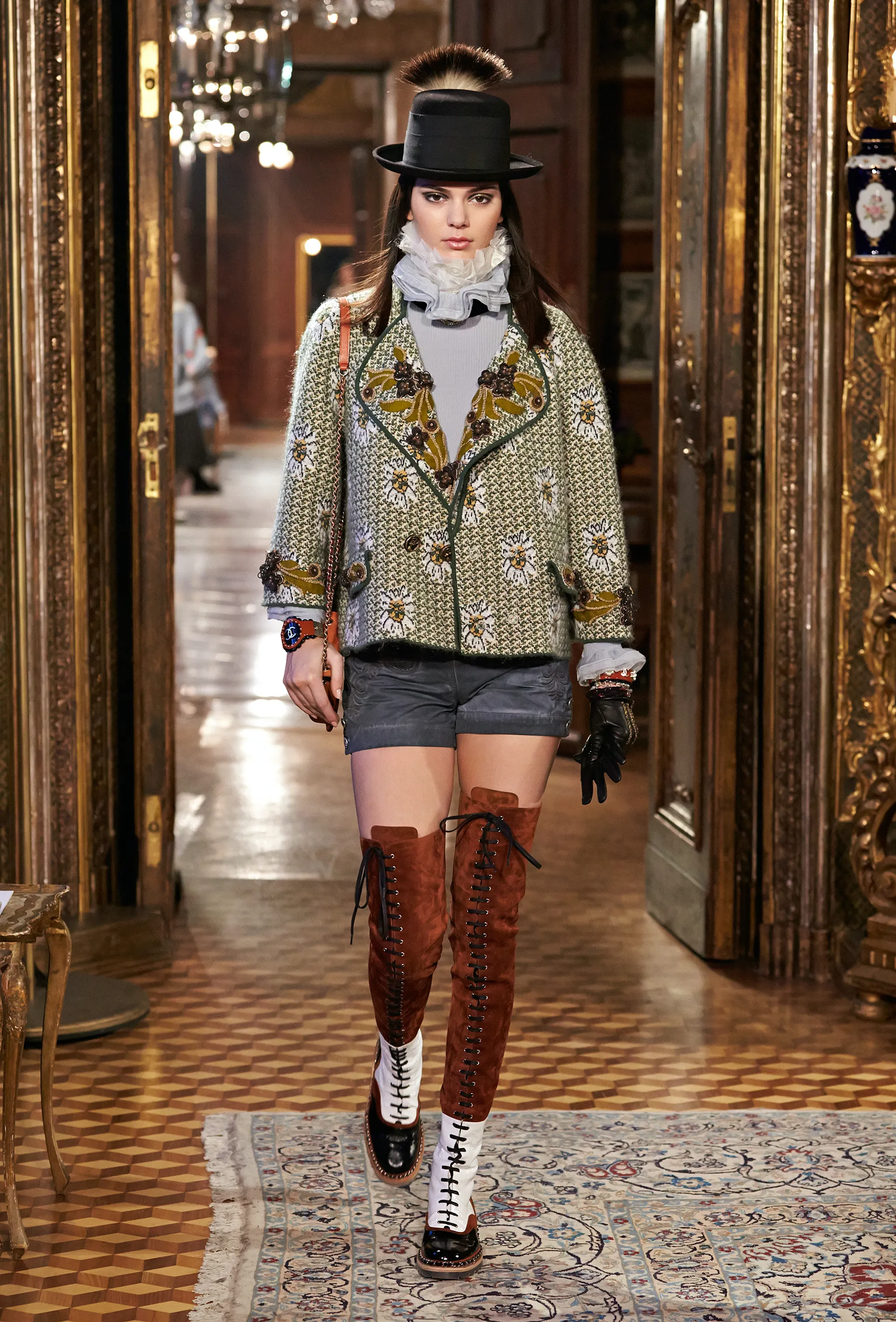 Se den eventyrlige Chanel-visningen | Costume.no
