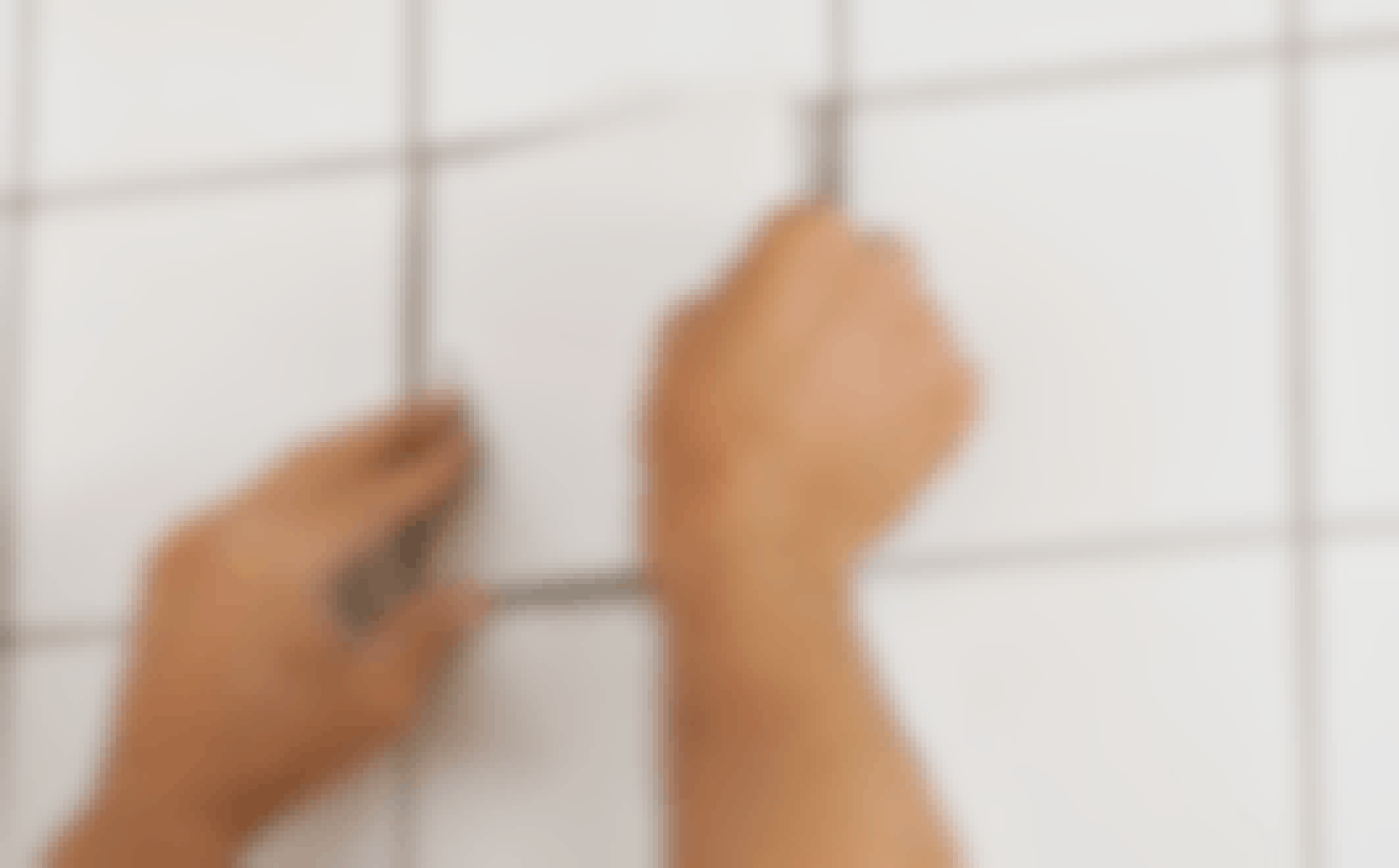 TIPS TIL BADET: Få nytt liv i flisene | Gjør Det selv