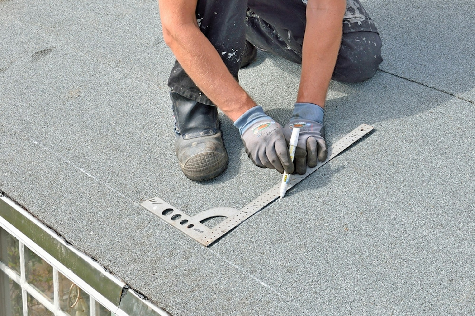 Tagpap shingles: Sådan lægger du tagpap shingles | Gør Det Selv