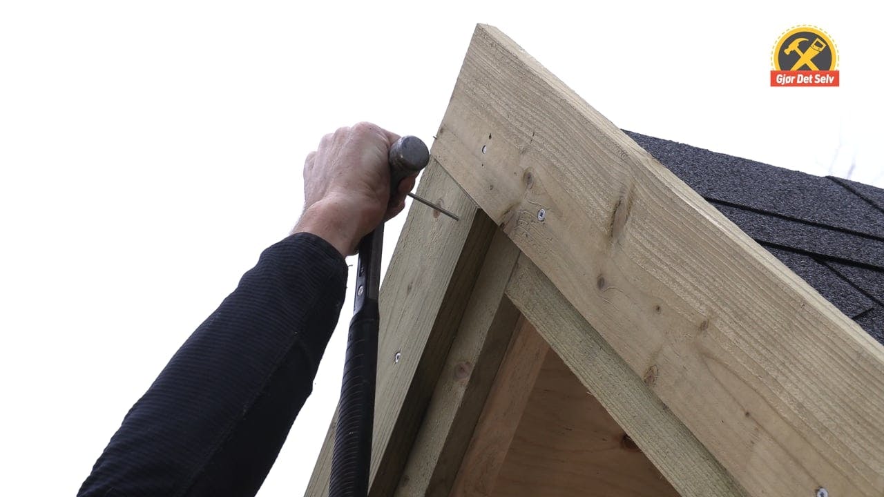Spiker med én hånd | Gjør Det Selv