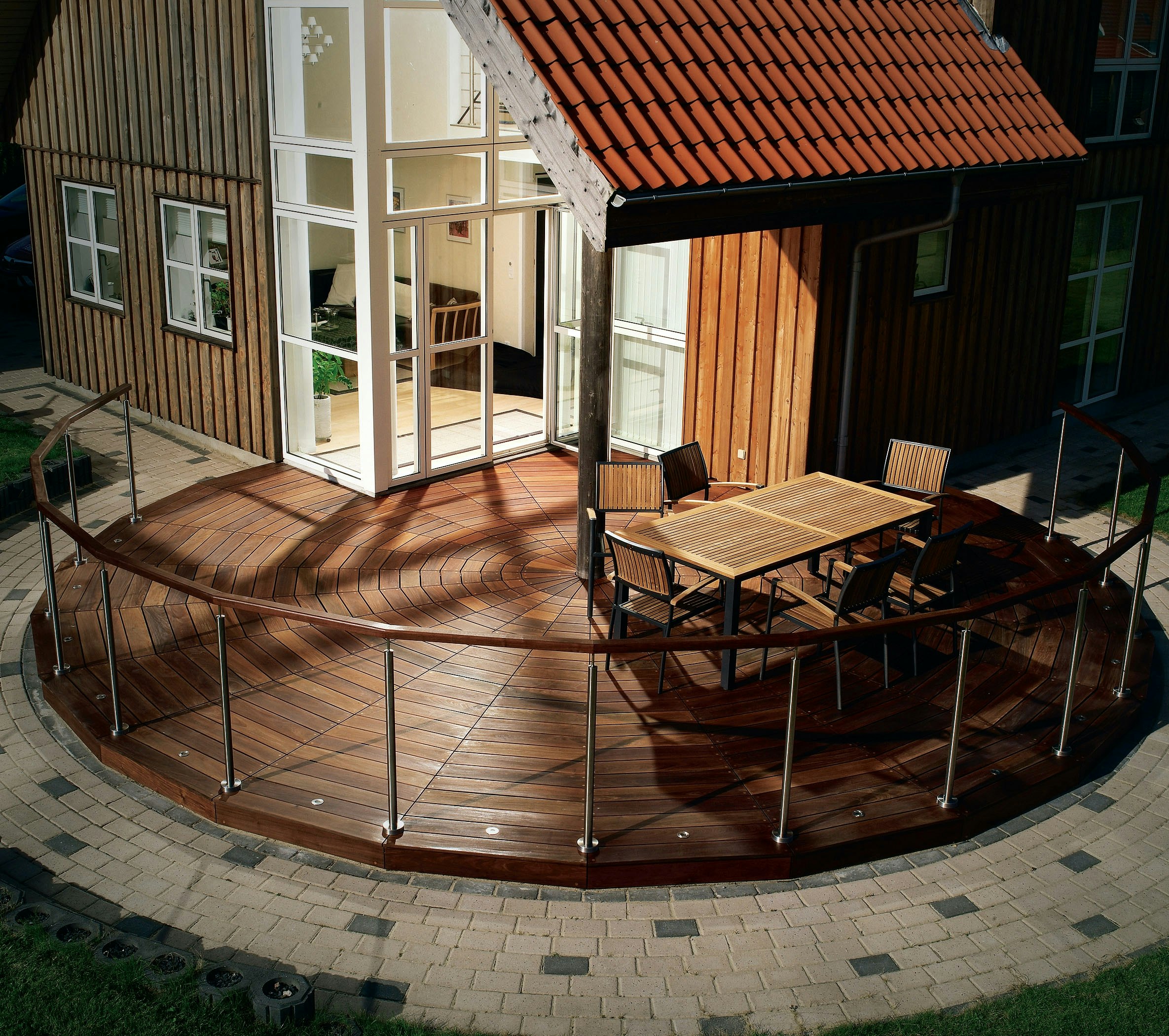 Byg en rund træterrasse | goerdetselv.dk