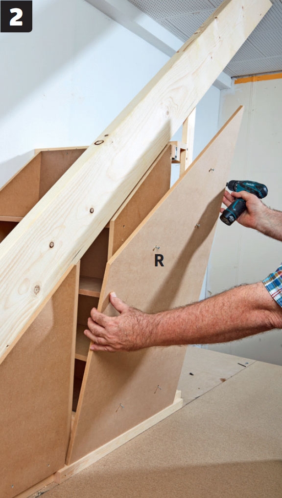 Bygg smart skap under trappen | Gjør Det Selv