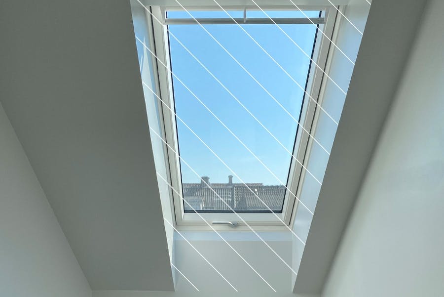 Få mer plass med et vindu i skråveggen | Gjør Det Selv