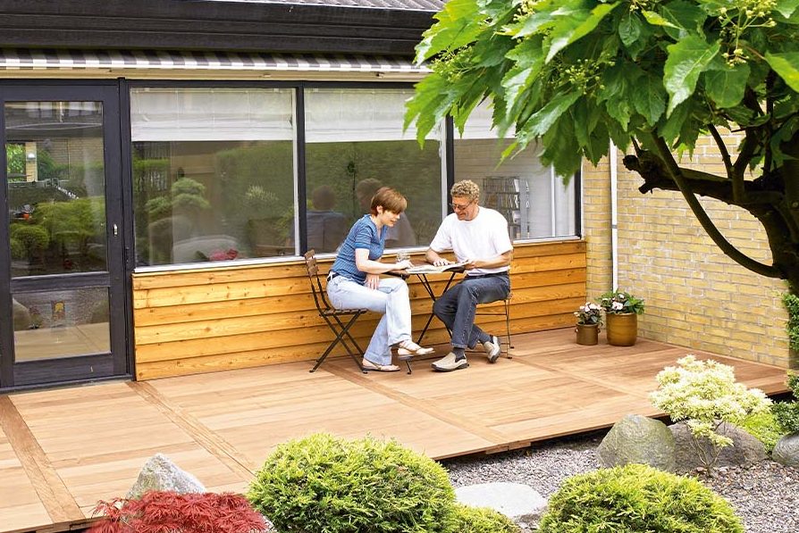 Sådan vælger du hårdttræ til terrassen | Gør Det Selv