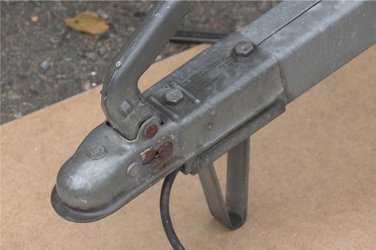 Slitt kulekobling på tilhenger | gjoerdetselv.com