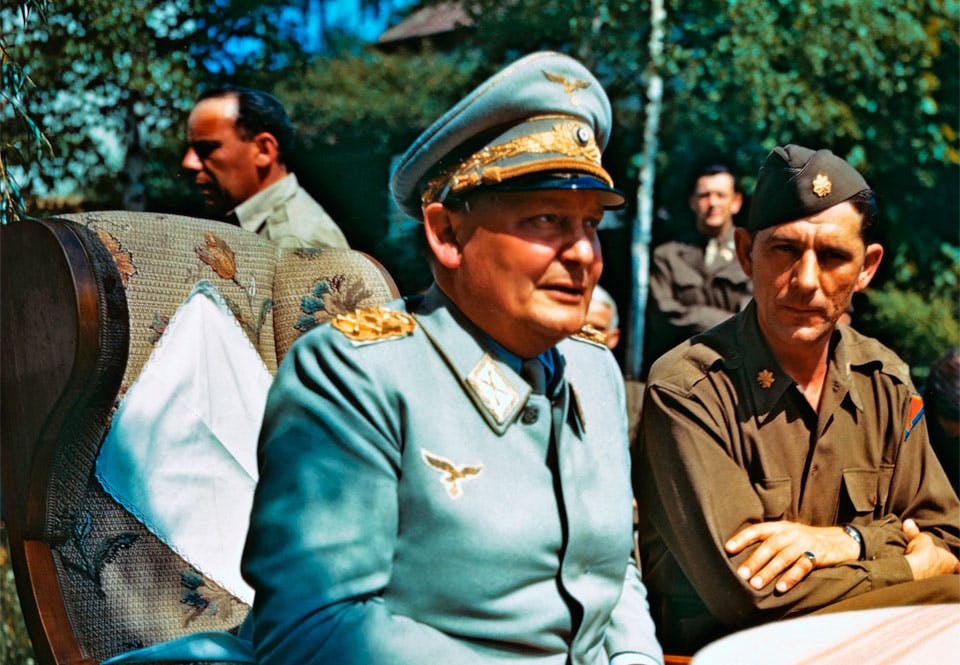 Hitlerin kenraalit puhuvat | historianet.fi