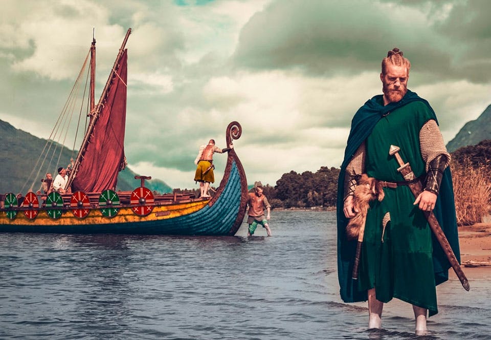 Gereconstrueerd: Bekijk 17 knalkleuren van de Vikingen | historianet.nl