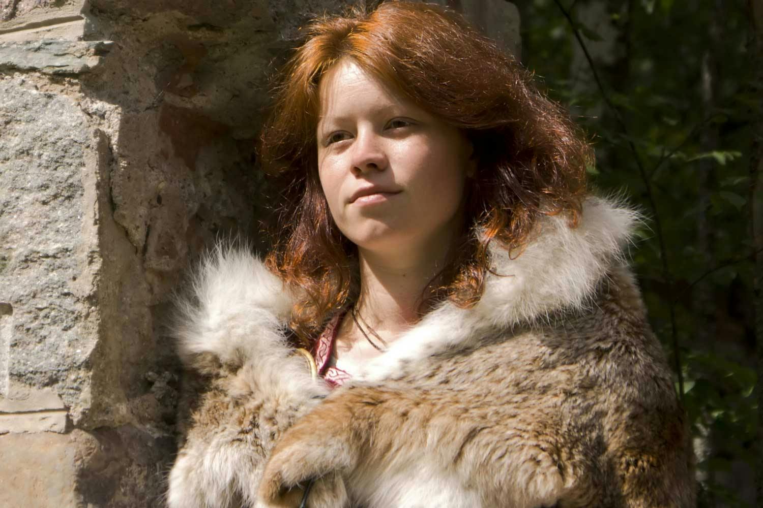 Överlevnadsguide: Så blir du en perfekt vikingakvinna | varldenshistoria.se