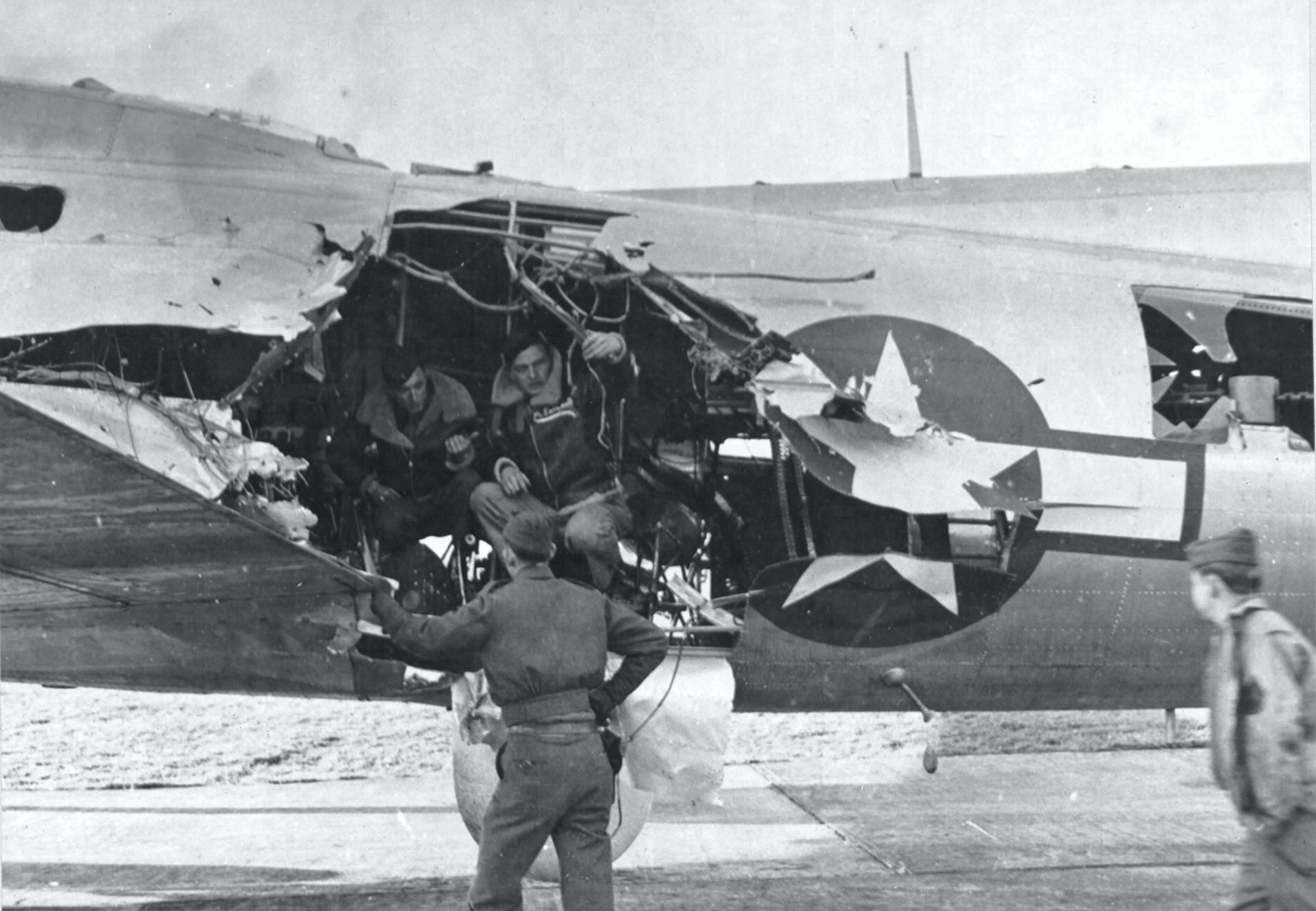 Manglende skuddhull løste bombefly-problem | Historienet.no