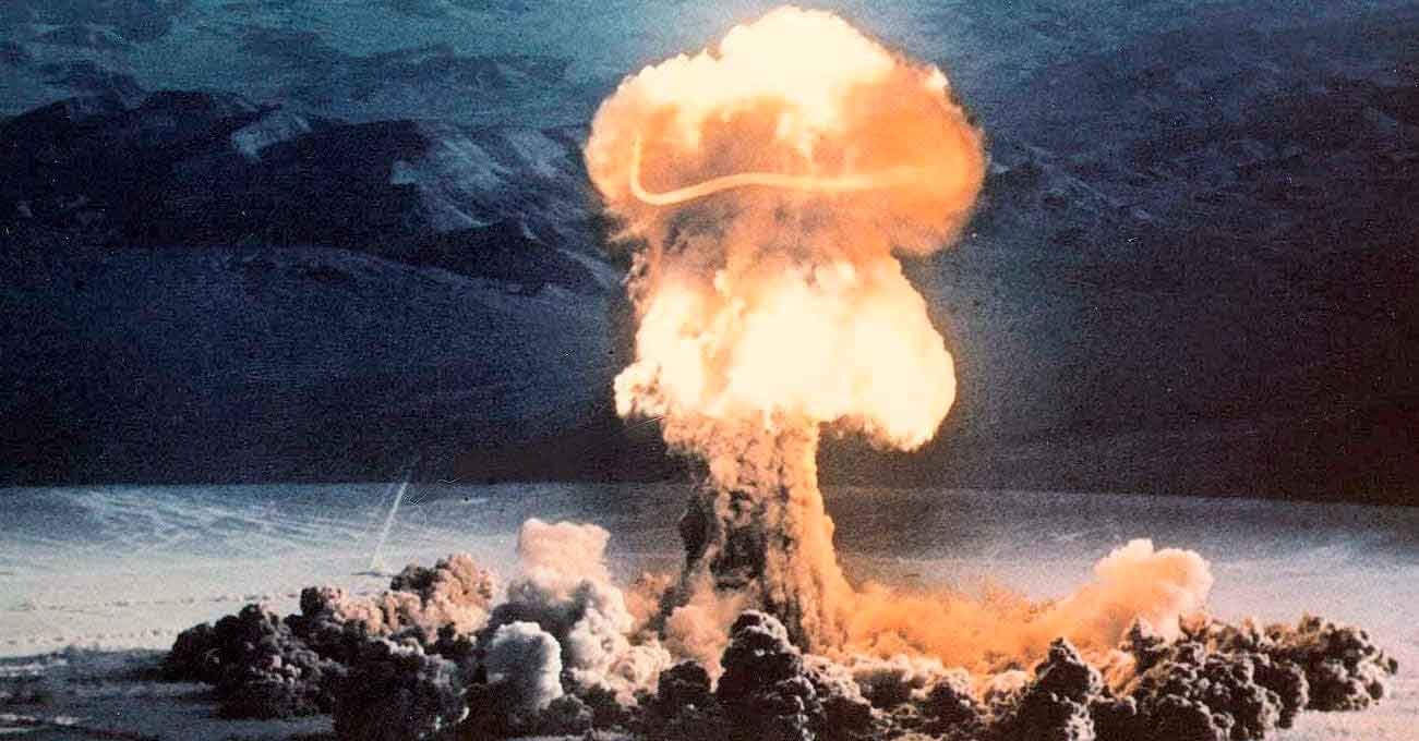 Operation Plumbbob: dæksel fløj ud i rummet | historienet.dk