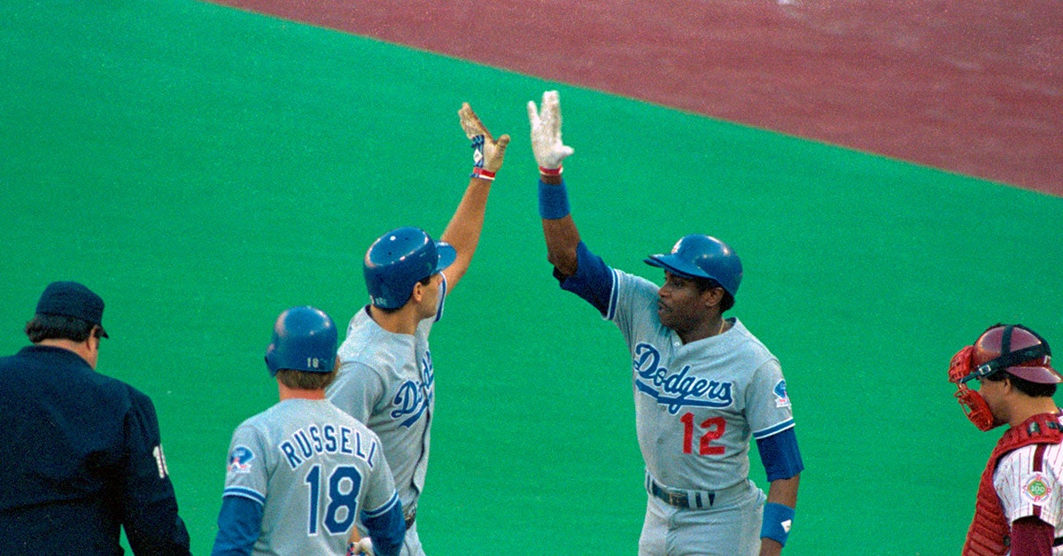 När började vi göra high-five? | varldenshistoria.se