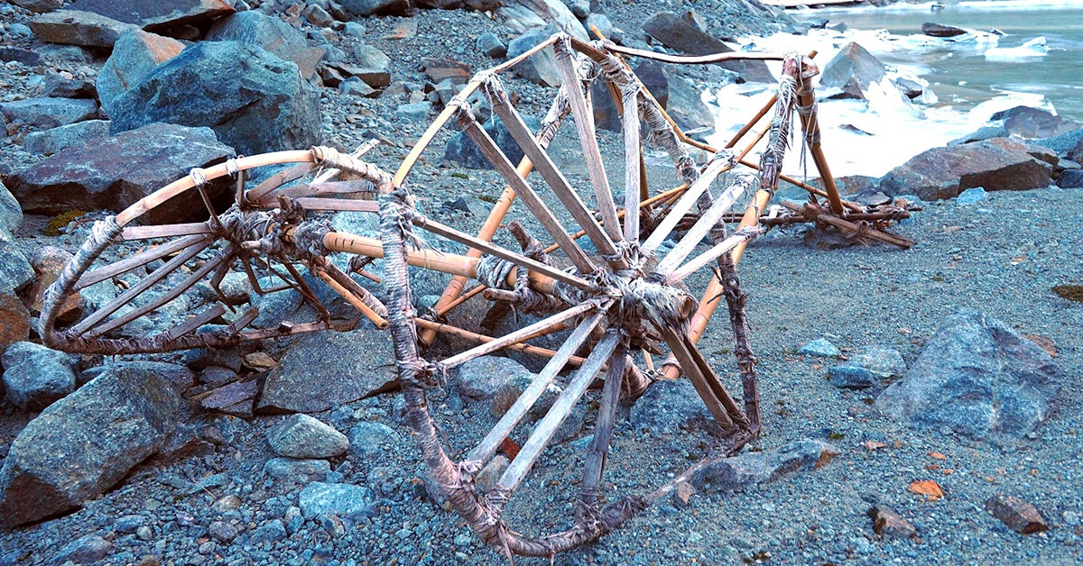 Mystisk bambusgjenstand funnet i smeltede isbre i Alpene | historienet.no