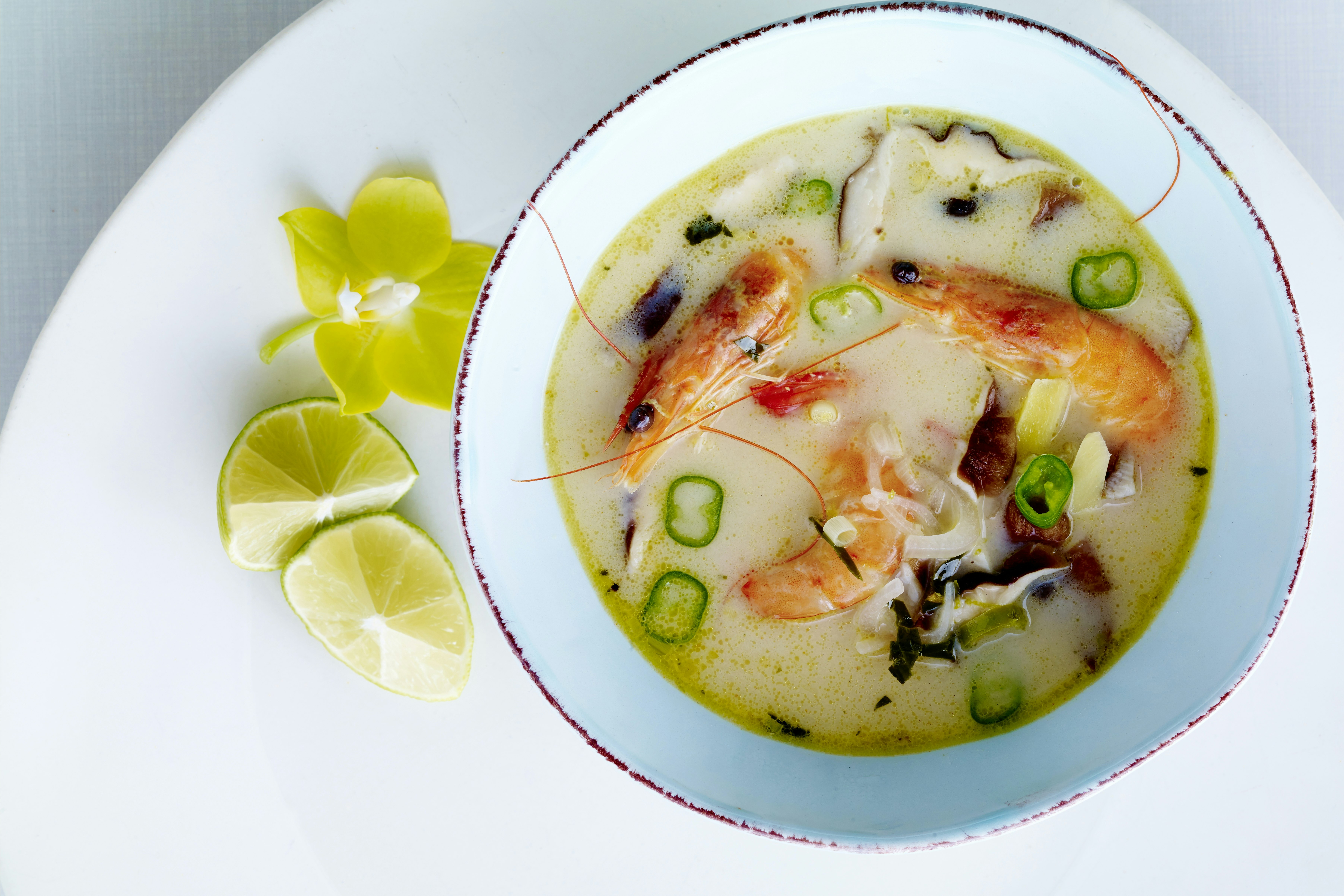 Thailändsk soppa med räkor | iform.se