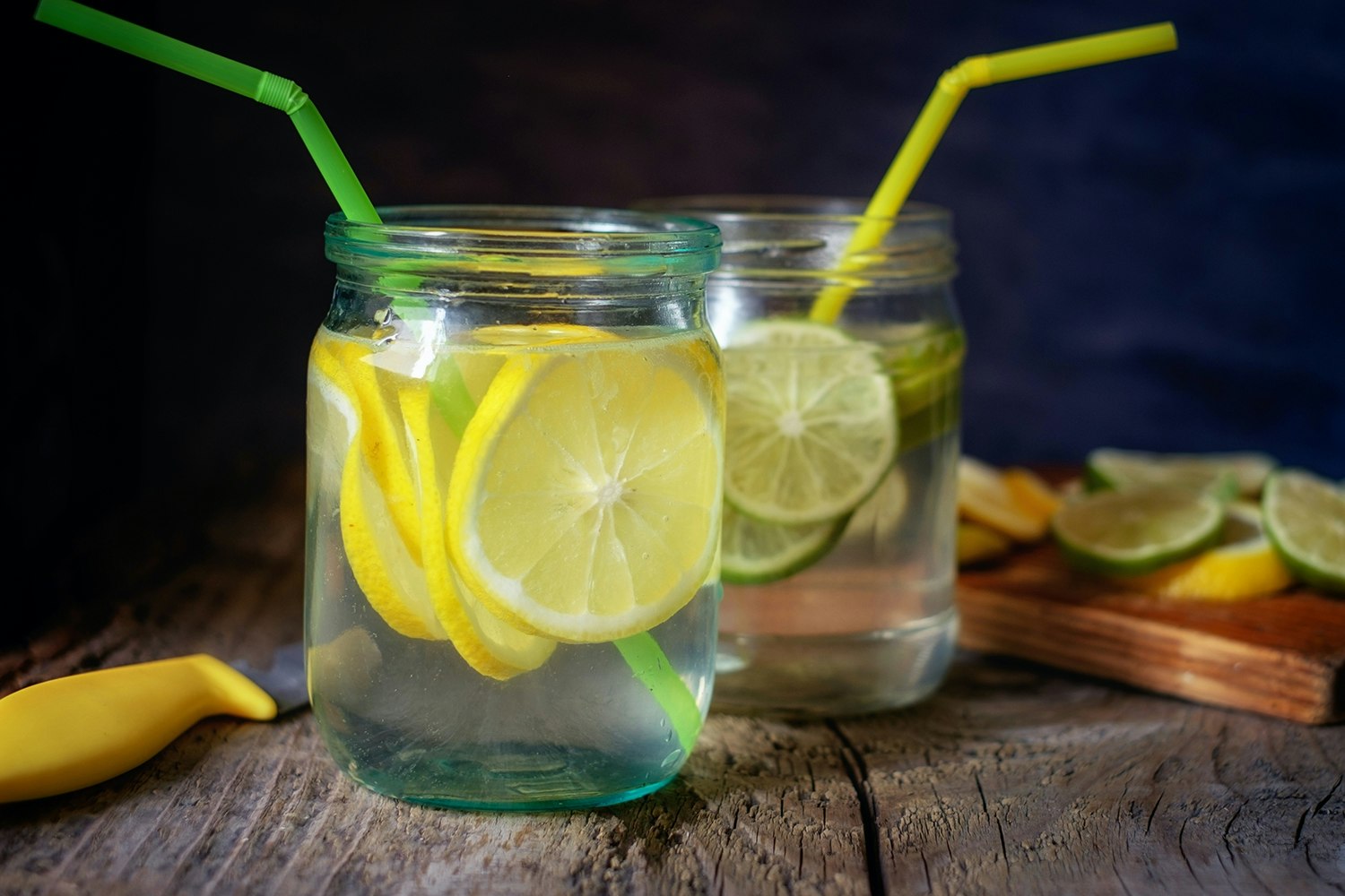 Därför är VATTEN med citron extra nyttigt | I FORM