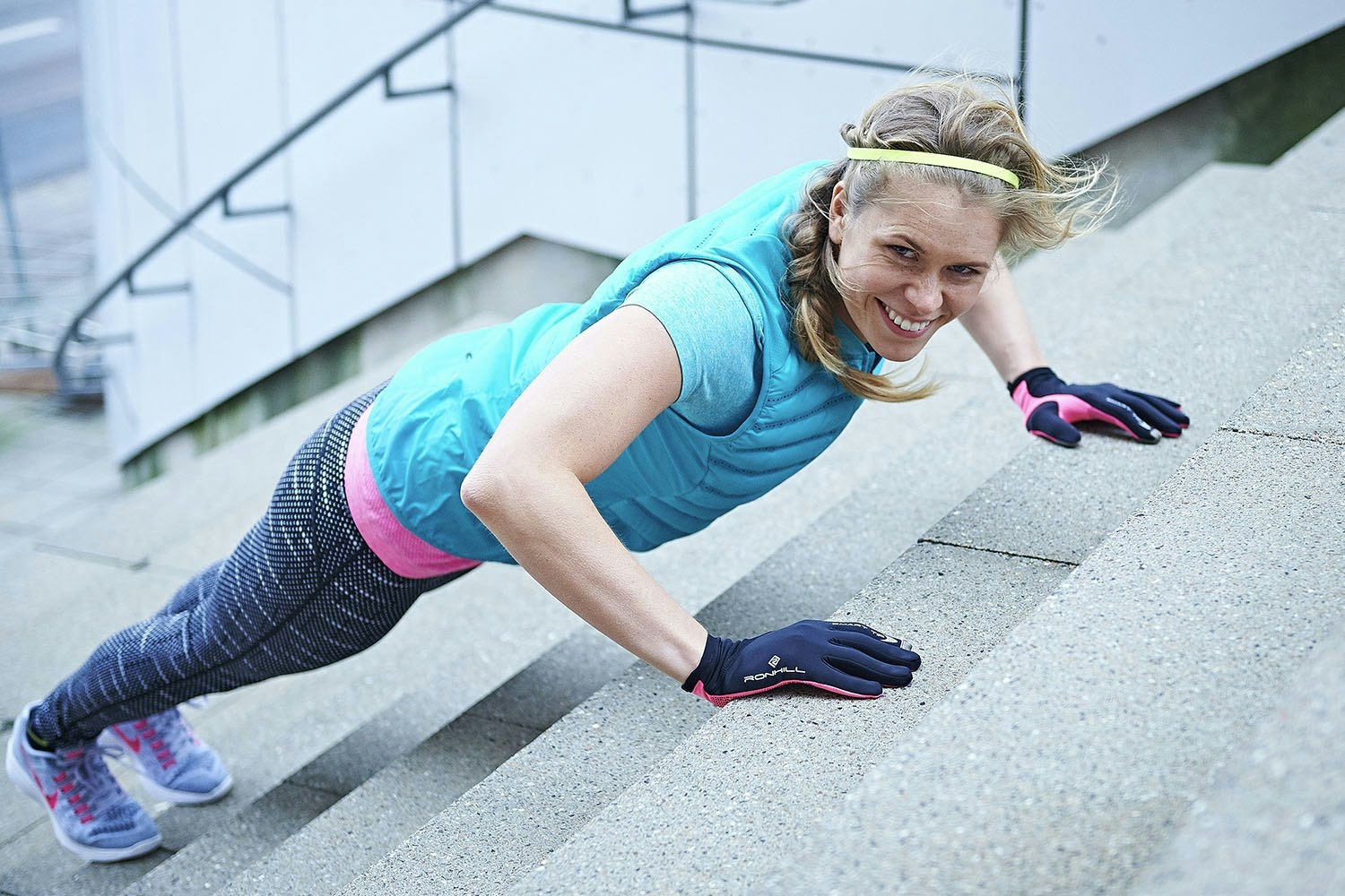 Push-ups på trapper | iform.dk