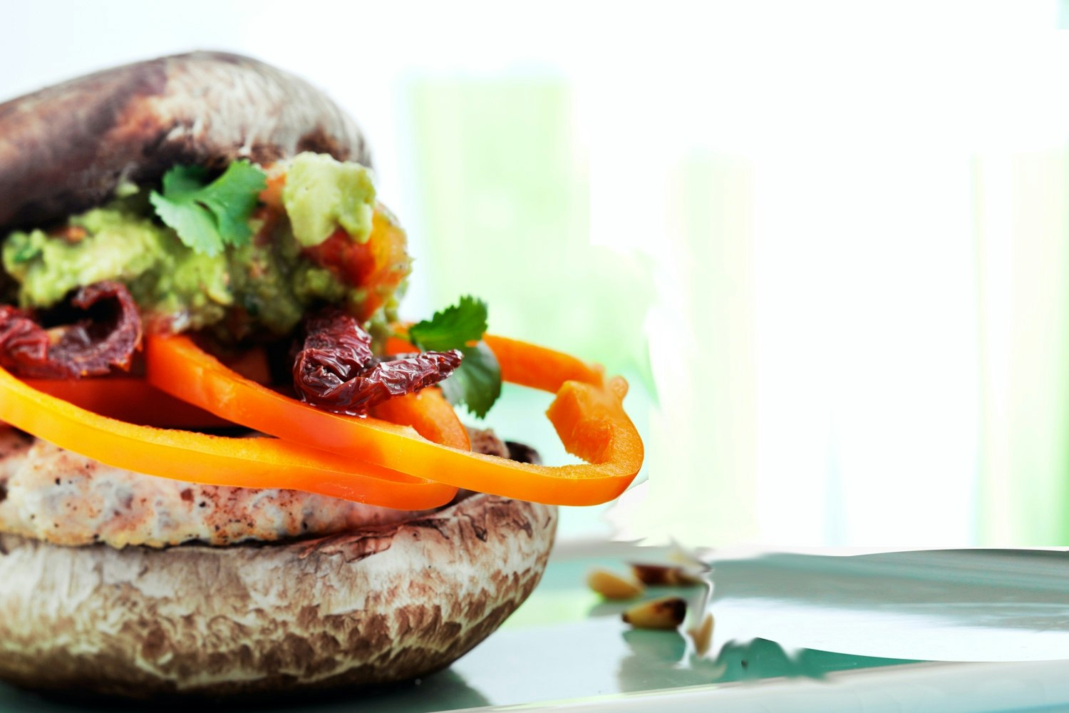 Kyllingburger med portobellobrød | iform.nu