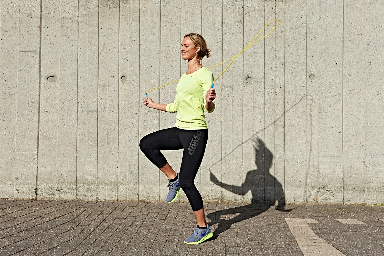 Sjip dig i form med knæløft | iform.dk