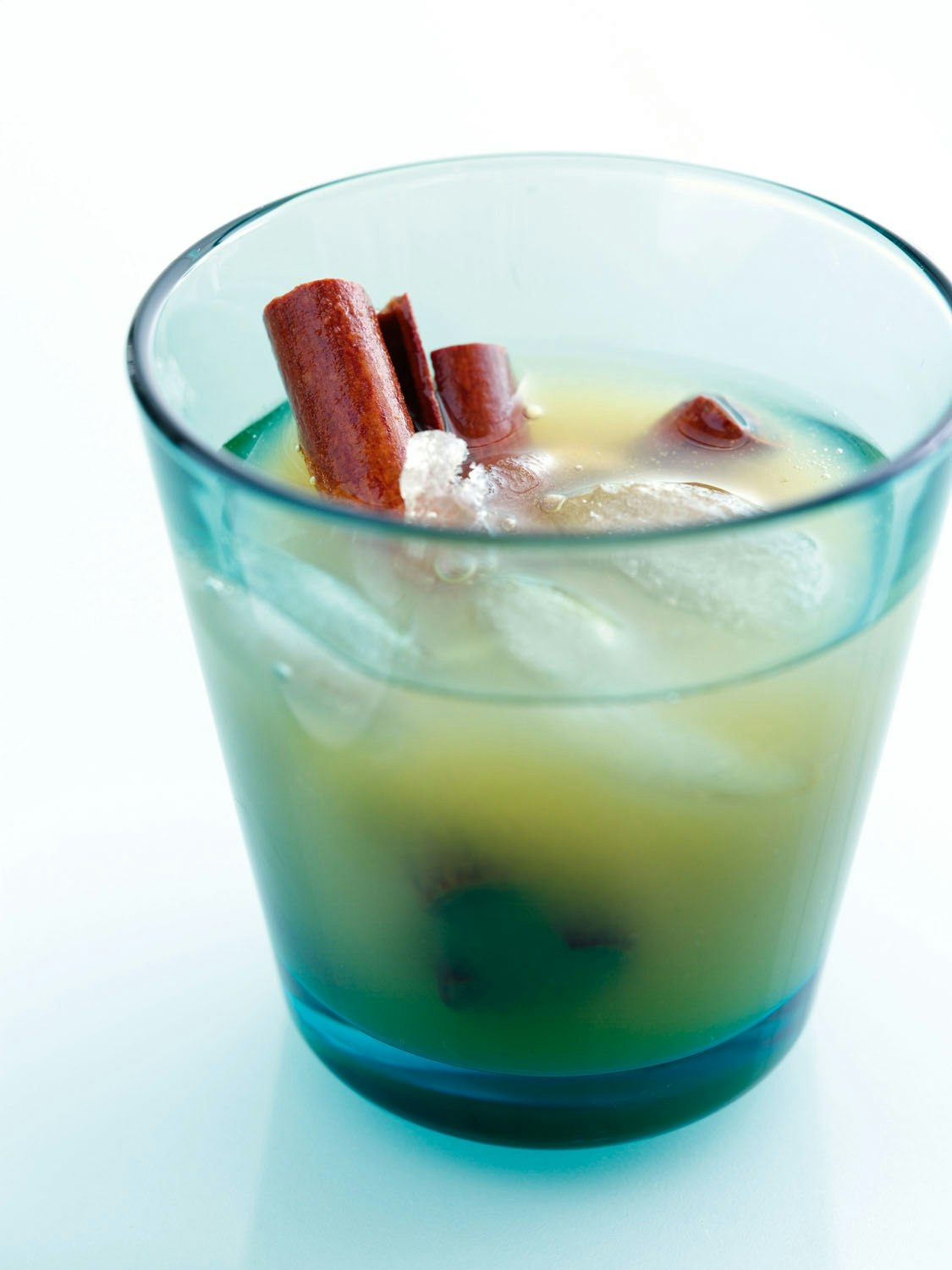 Juice med nype og grønn te | iform.nu