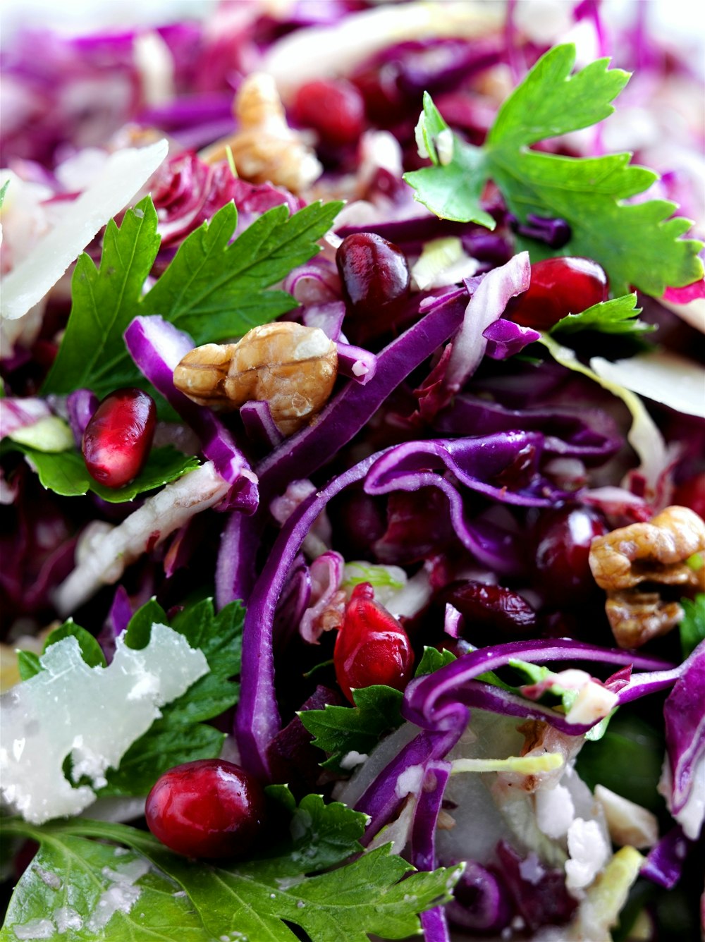 Skøn rødkålssalat med alt det sunde | iform.dk