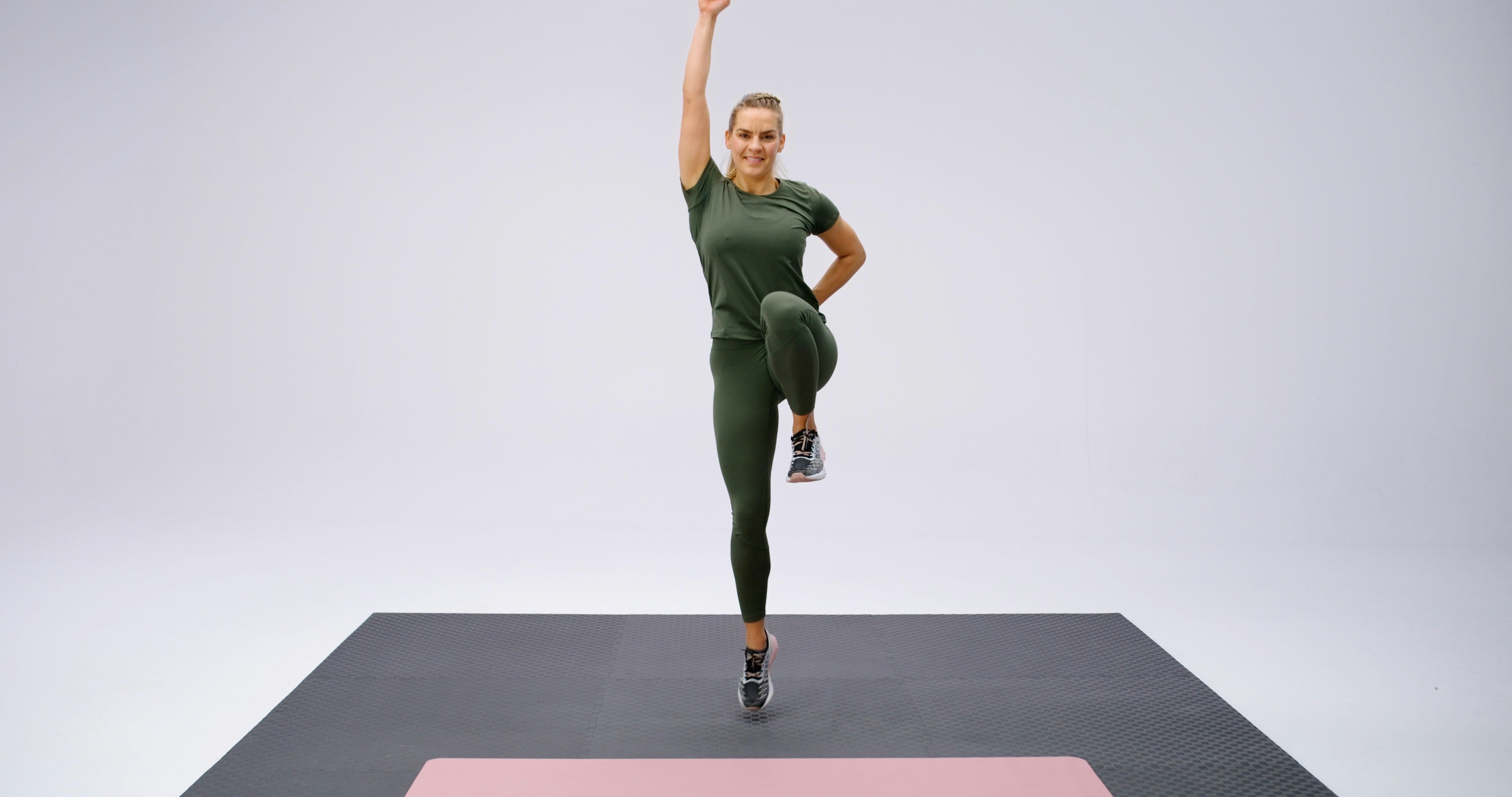 Power skip – sådan laver du benøvelsen (video) | iform.dk