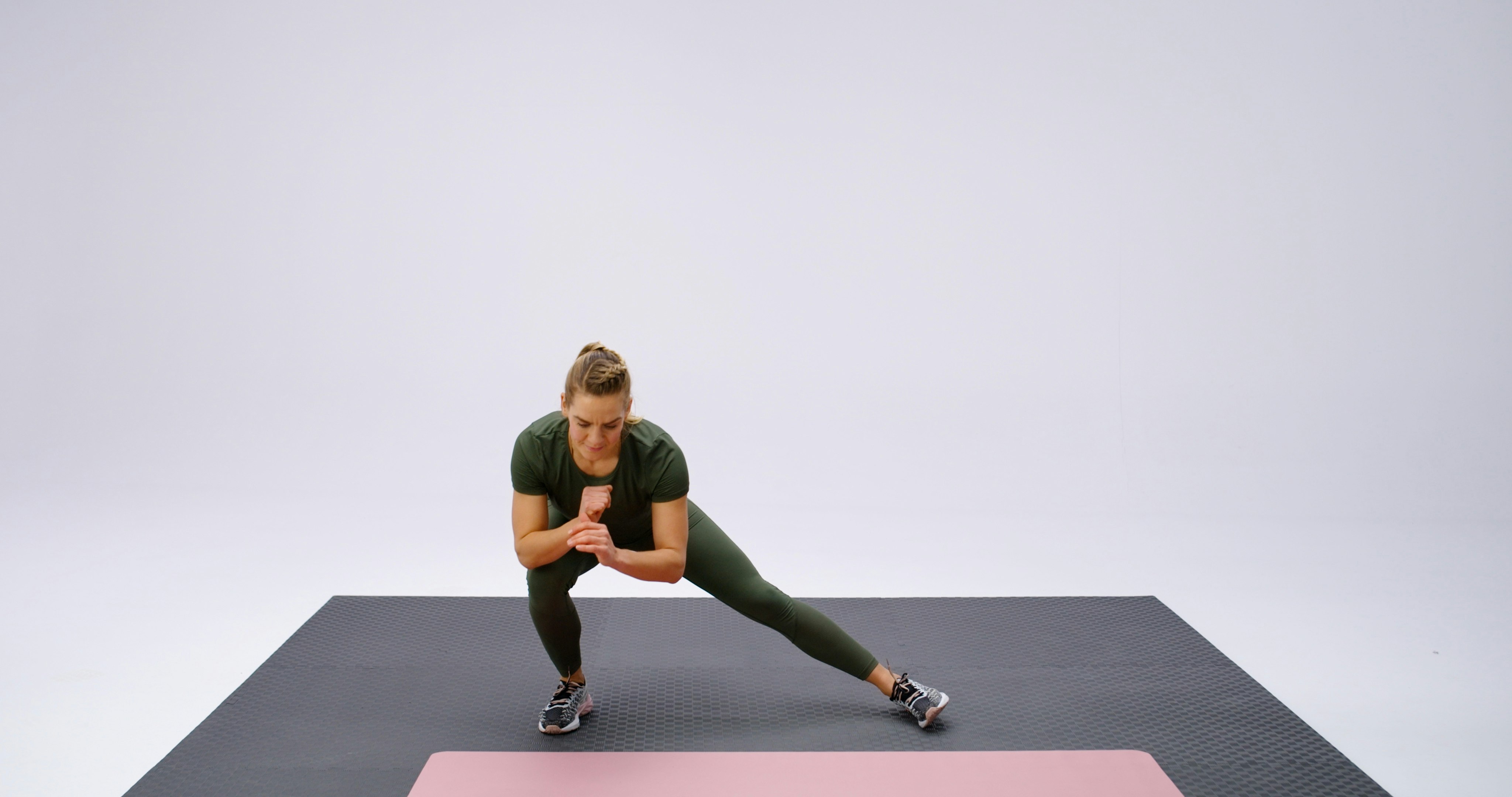 Utfall åt sidan – så här gör du benövningen (video) | I FORM