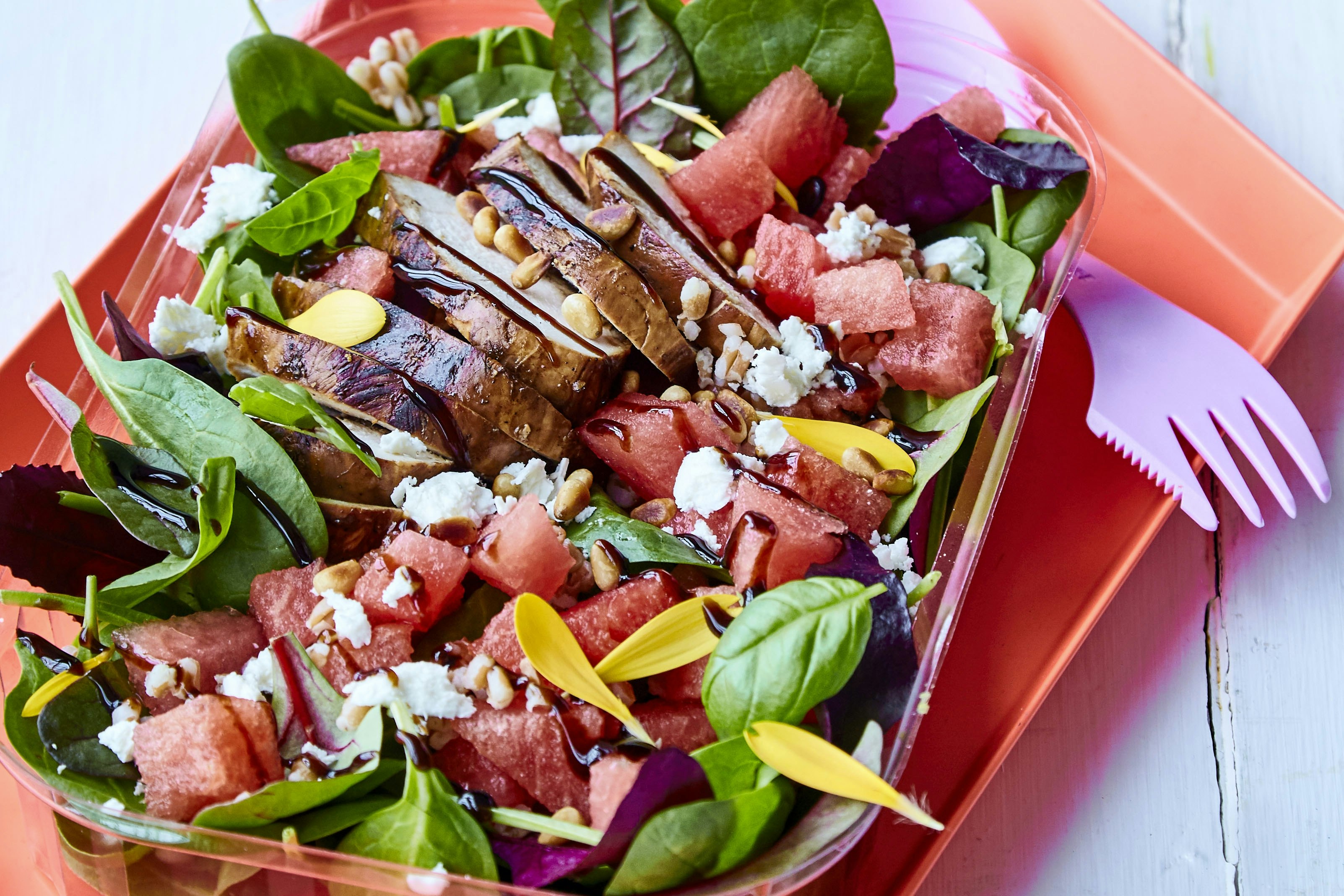 Helppo ja terveellinen ruokalista – Ruokaisat salaatit | kuntoplus.fi