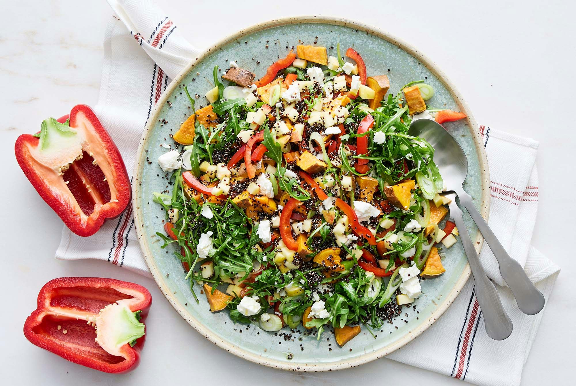 Quinoasalat med bagte søde kartofler (opskrift) | iform.dk