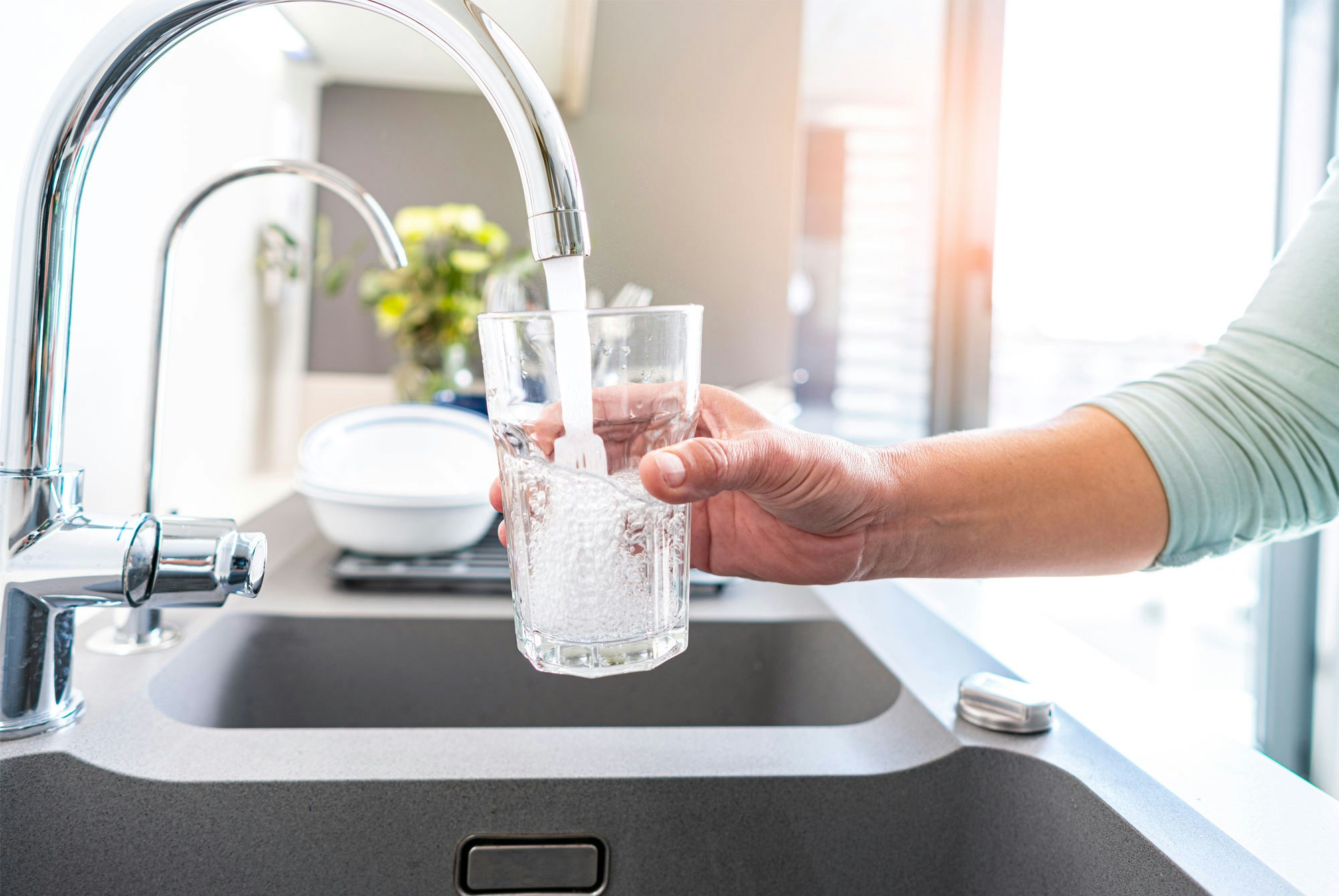 Er det ikke bra for nyrene å drikke mye vann? | iform.nu