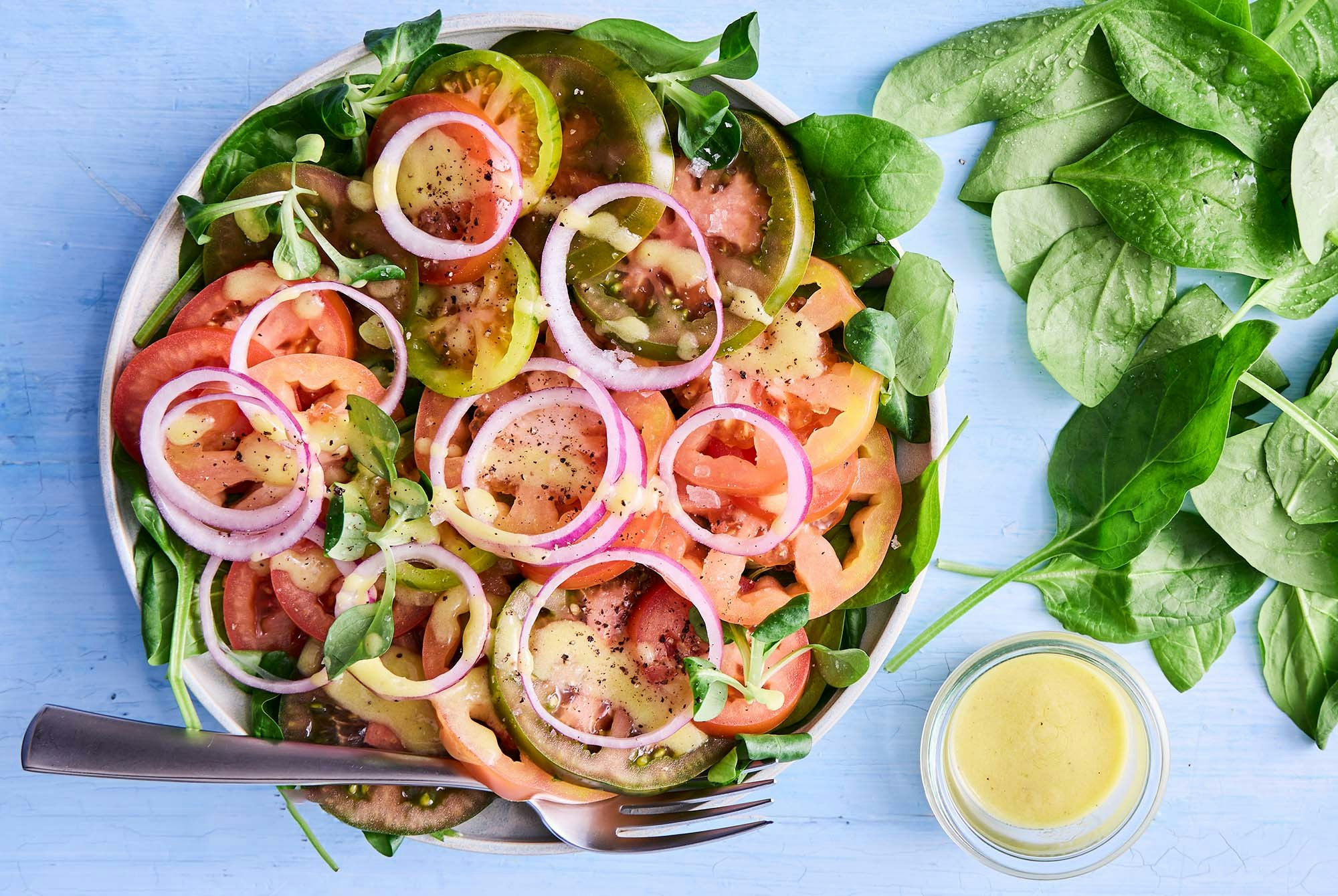 Tomatsalat med dressing (opskrift) | iform.dk