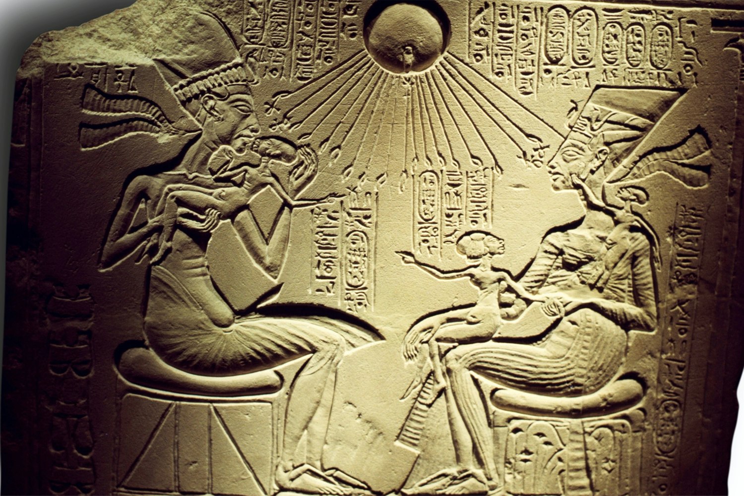 Aknaton etterlot en enke i nød | illvit.no