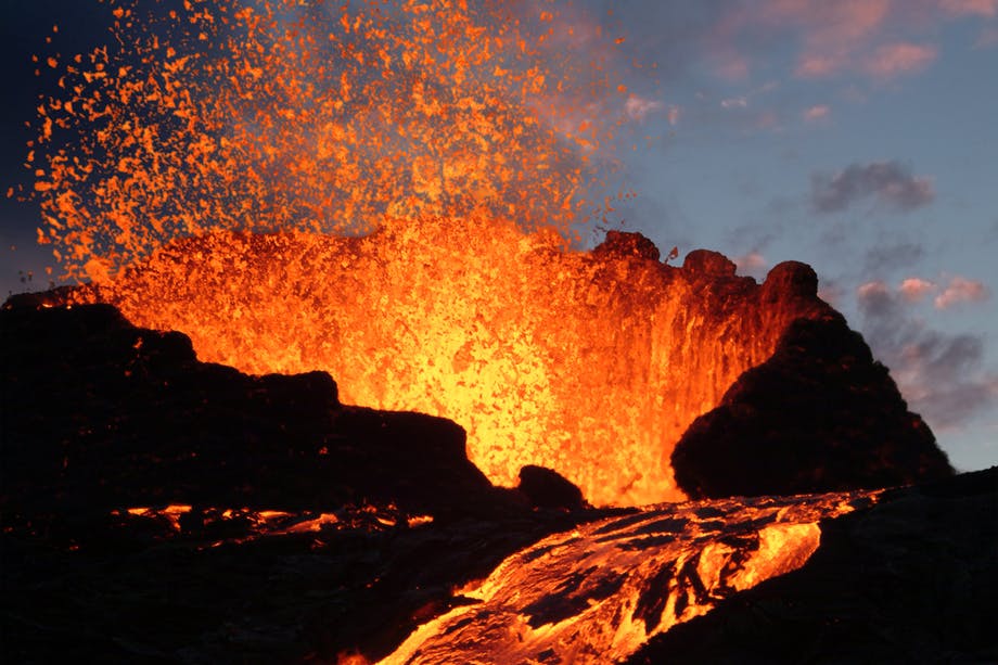 Vulkaner: Vulkanutbrott, lava och farliga vulkaner på nära håll | illvet.se
