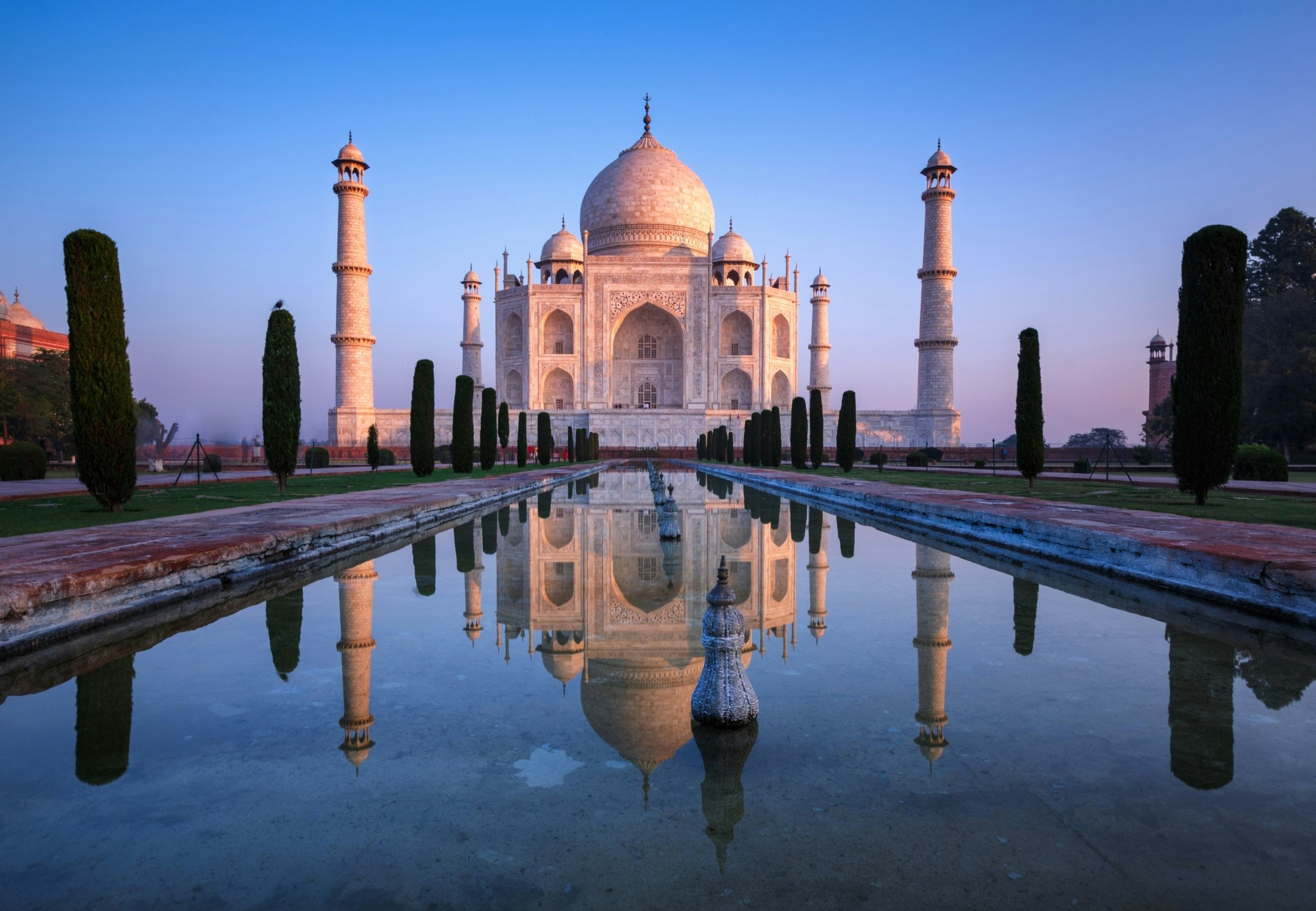Taj Mahal on hautamuistomerkki | tieku.fi