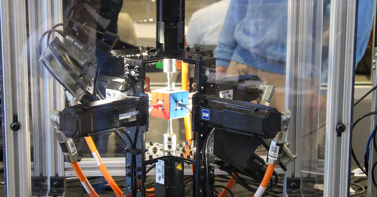 Students shatter Rubik's cube record: faster than you can blink ...
