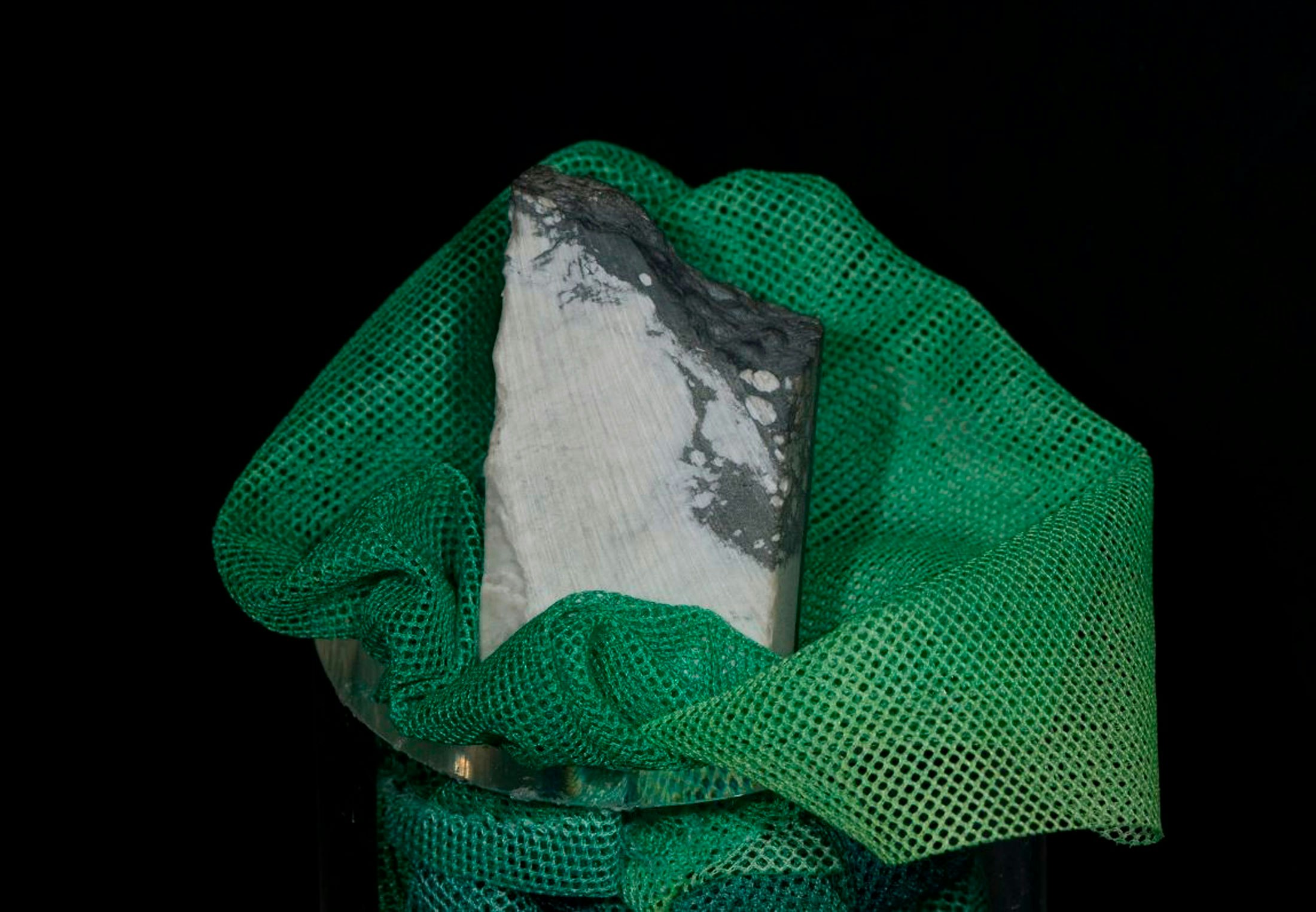 Forskare avslöjar receptet på mineralet jadarit, som kan driva en ...