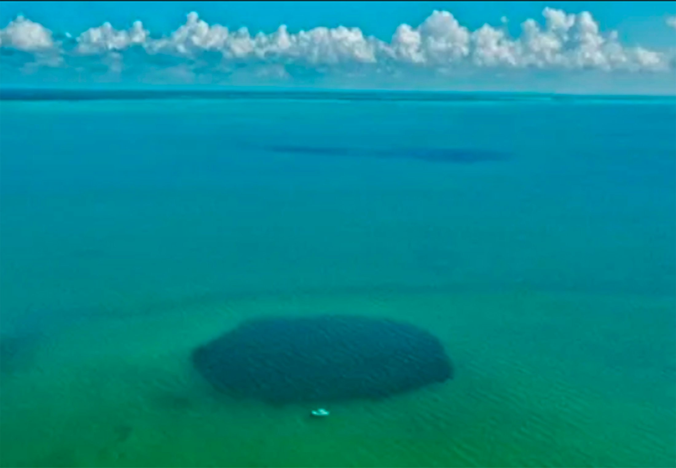 Maailman syvin sininen aukko löytyi | tieku.fi