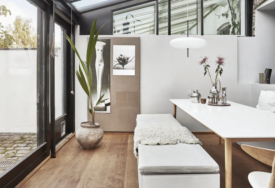 Een scheef maar weldadig huis | scandiliv.nl