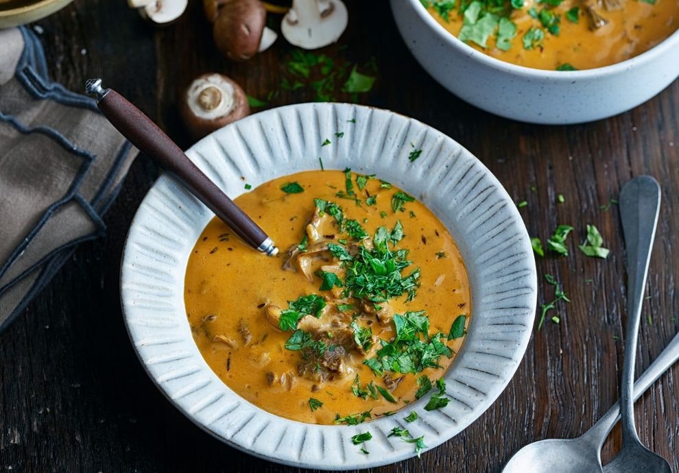 Oppskrift på ungarsk soppsuppe | tara.no
