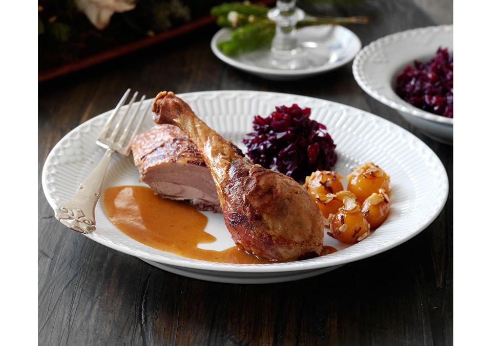 Klassisk dansk juleand med saus | tara.no