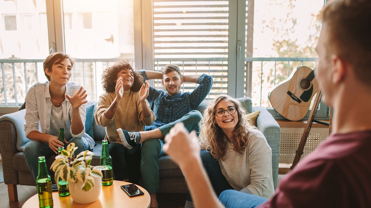 Gæt og grimasser: Se 141 sjove sætninger og ord | woman.dk