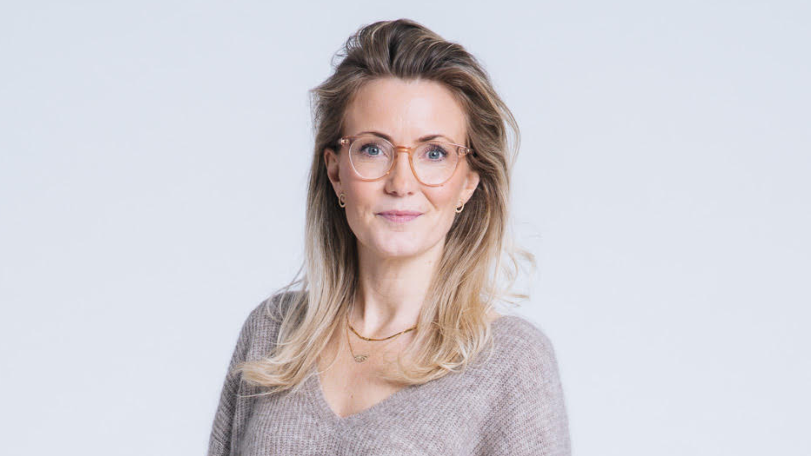 På 11 år har Linnéa tjent en million på at investere: "Små penge kan ...